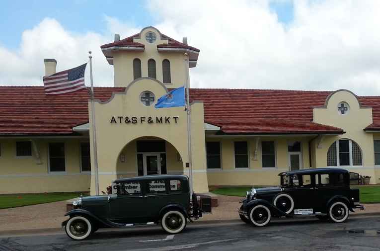 Atchison, Topeka and Santa Fe/M-K-T Railroad Depot | Explore ...